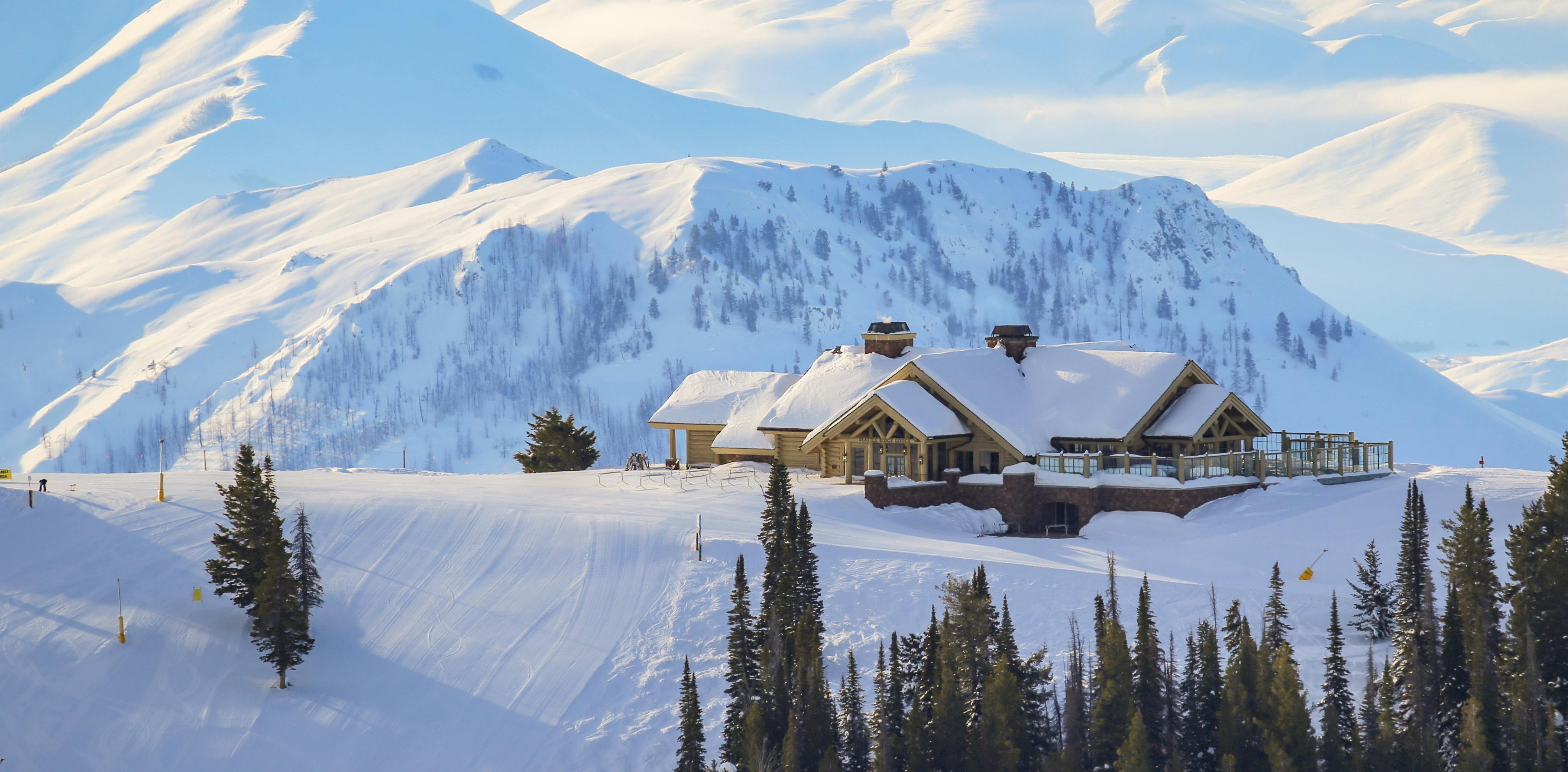 RE/MAX North Pole Listing: Kris Kringle’s Winter Wonderland